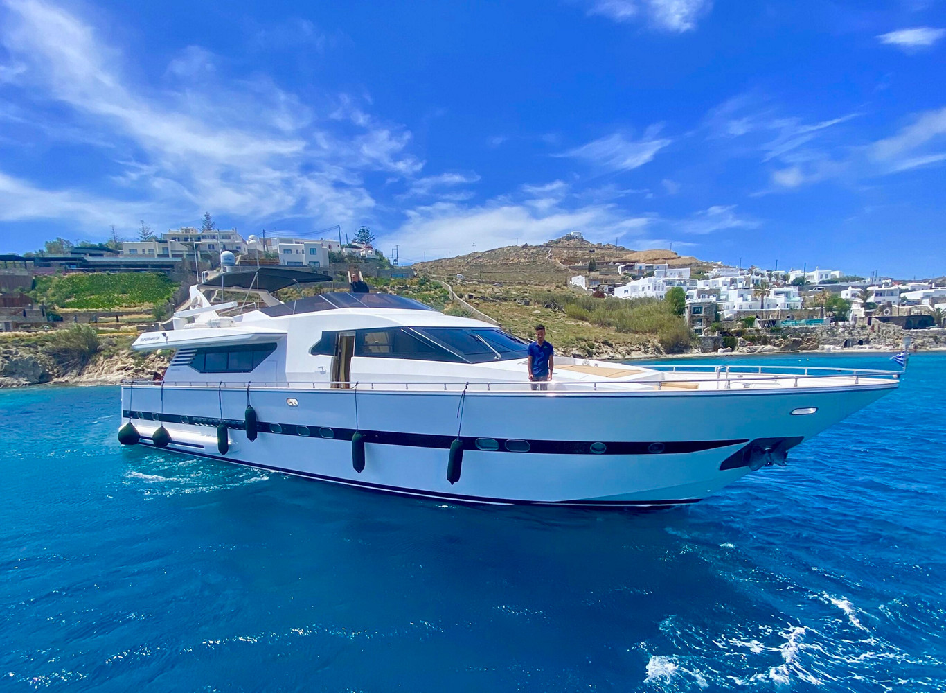 Superphantom 85 ft - Mykonos Motor Yachts